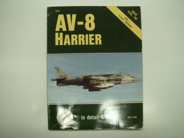 洋書 Detail & Scale Vol.28: AV-8 HARRIER: Part1 U.S.M.C. Versions / 菅村書店 ...